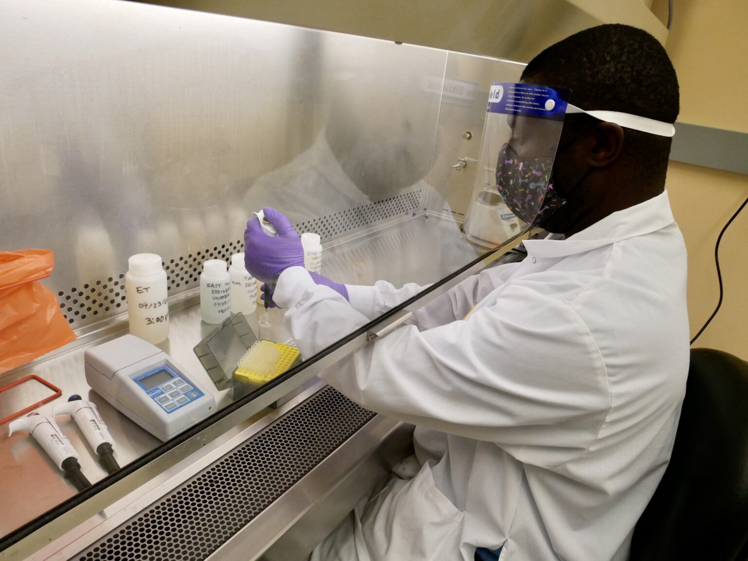 Using wastewater surveillance for the early detection of public health ...